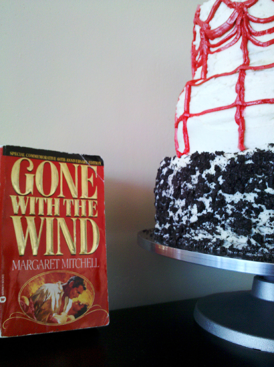 Booklish #4: Gone With the Wind Tara Cake | The Black Letters